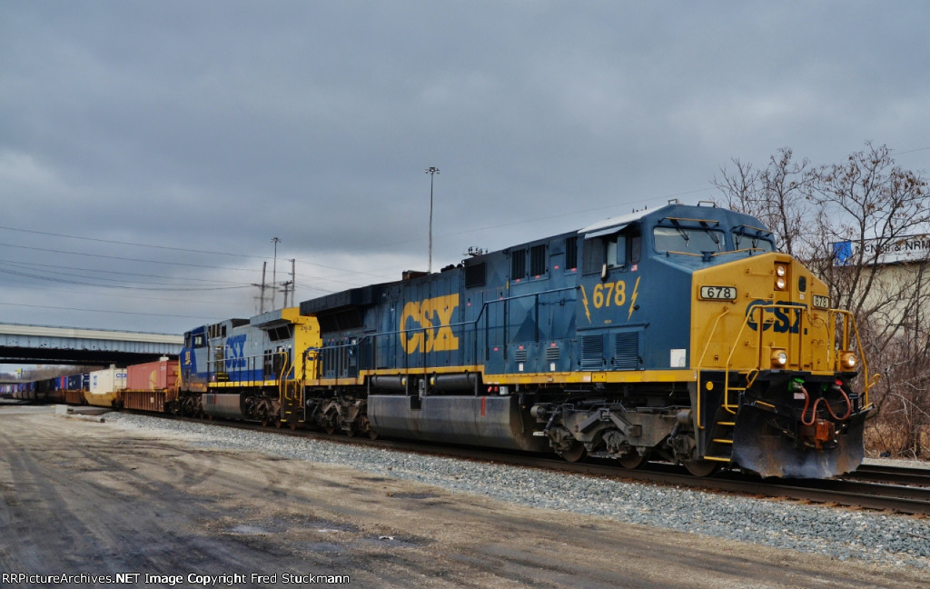 CSX 678